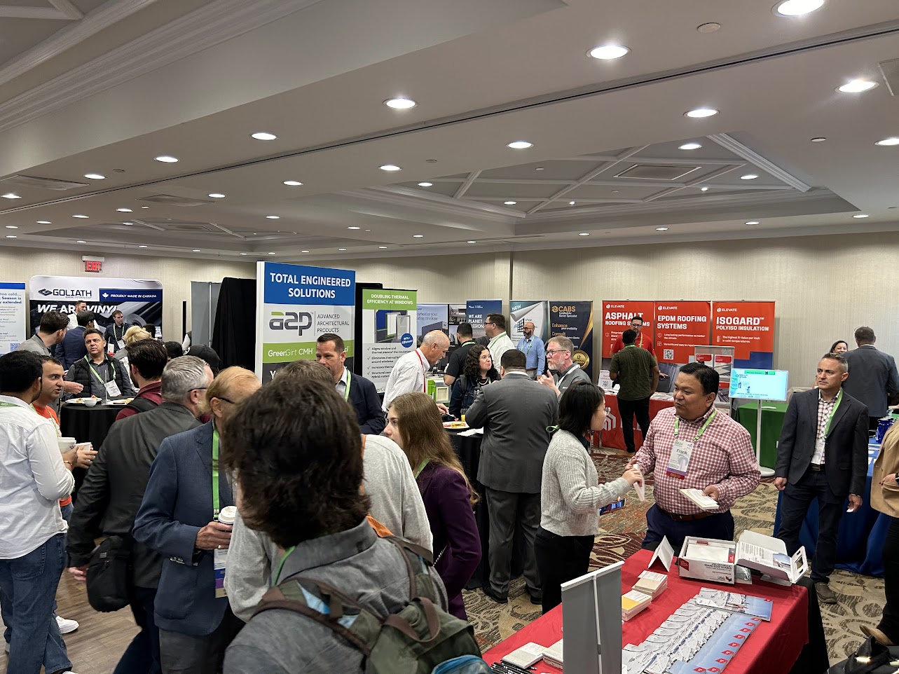 Busy Exhibit Hall | IIBEC