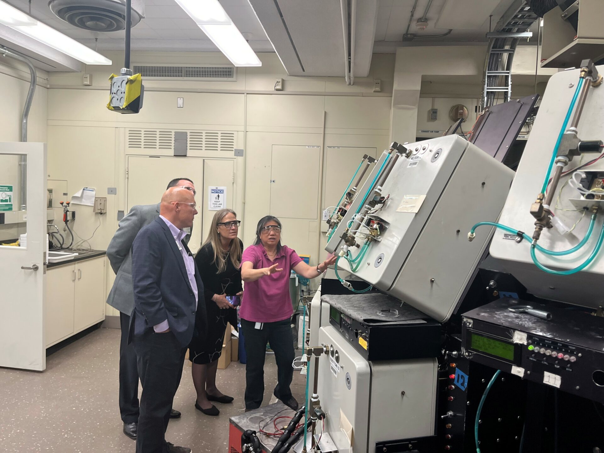 IIBEC Members and Staff Visit NIST’s Engineering Laboratory | IIBEC